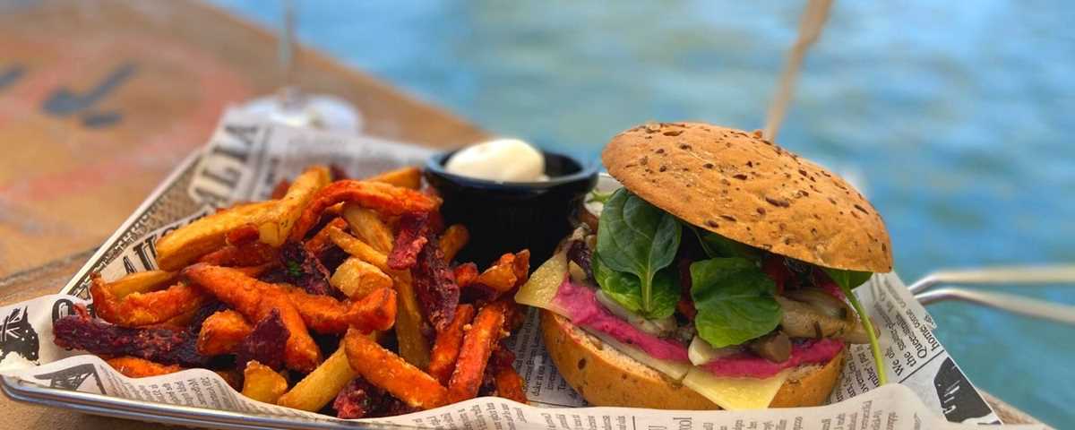 Infinity | Beats. Bar. Pool. | Mindil Beach Casino Resort